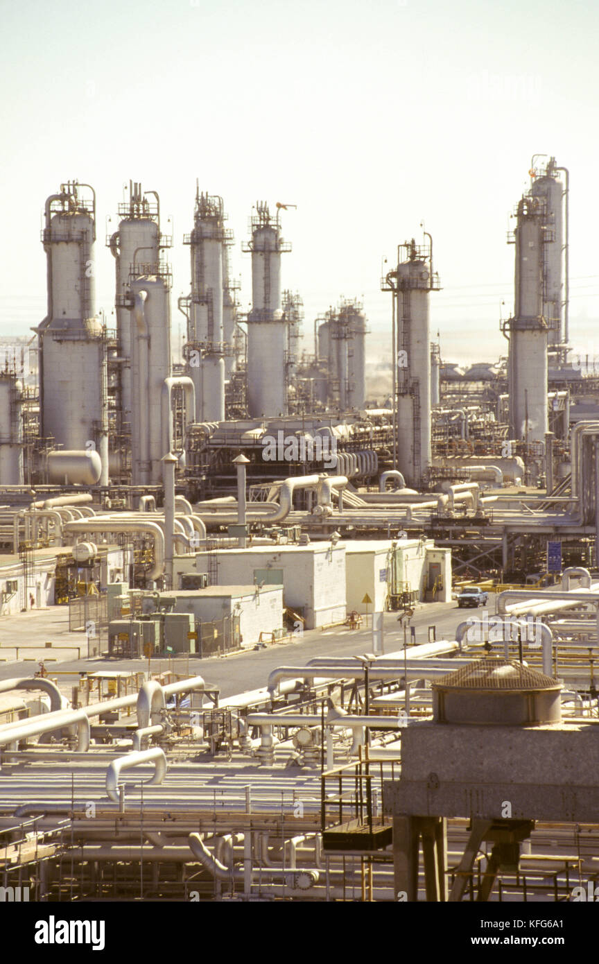 The Ras Tanura oil refinery, largest in the world, owned and operated ...