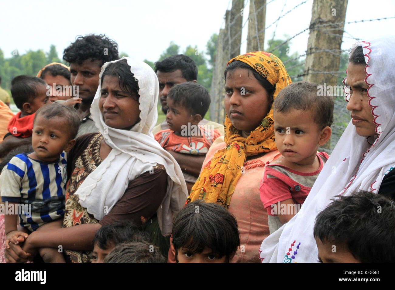 Myanmar: Rohingya refugees fleeing military operation in Myanmar’s ...