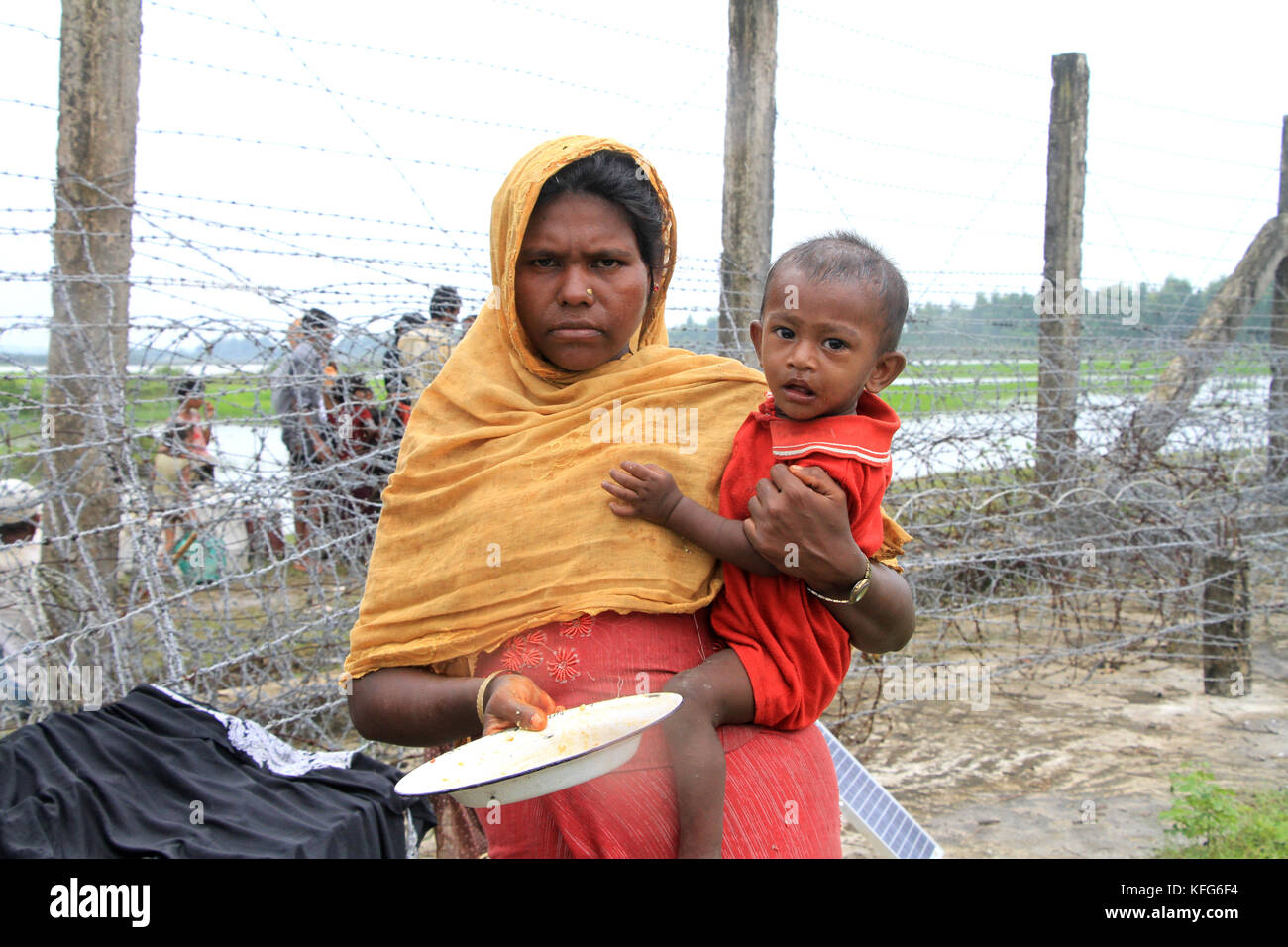 Myanmar: Rohingya refugees fleeing military operation in Myanmar’s ...
