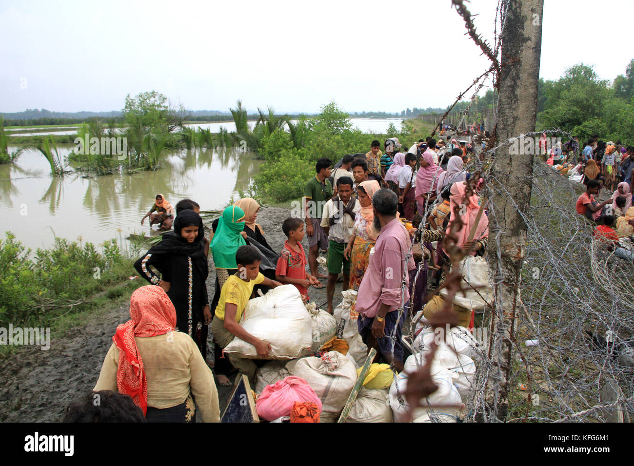 Myanmar: Rohingya refugees fleeing military operation in Myanmar’s ...
