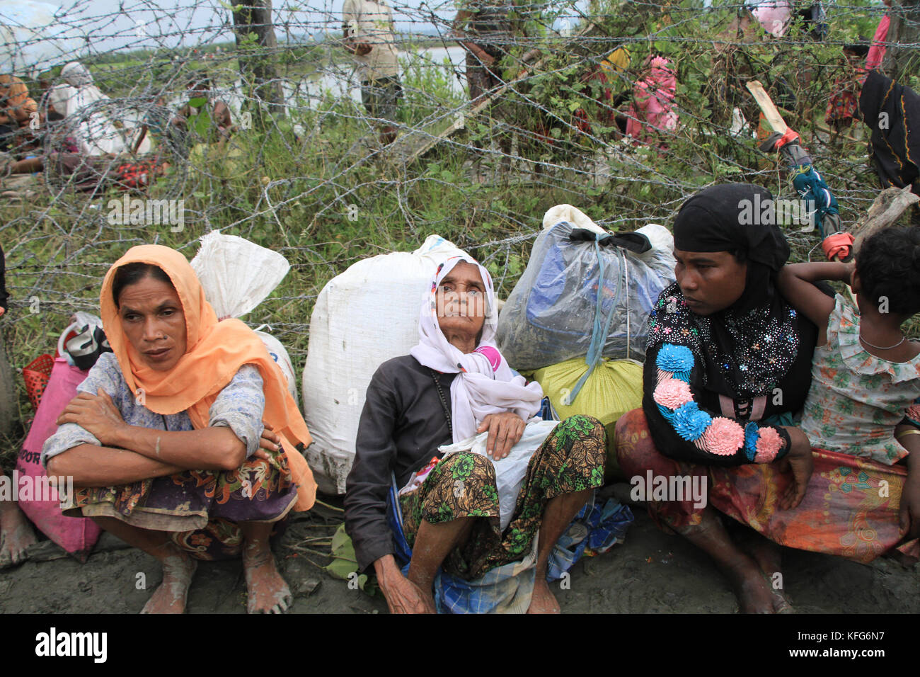 Myanmar: Rohingya refugees fleeing military operation in Myanmar’s ...