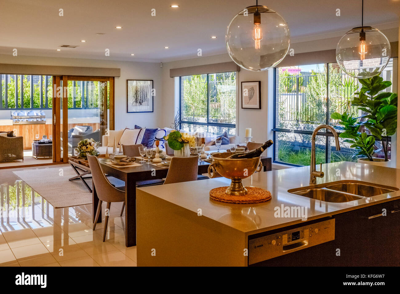 Inside a modern Australian home featuring the latest on-trend ...