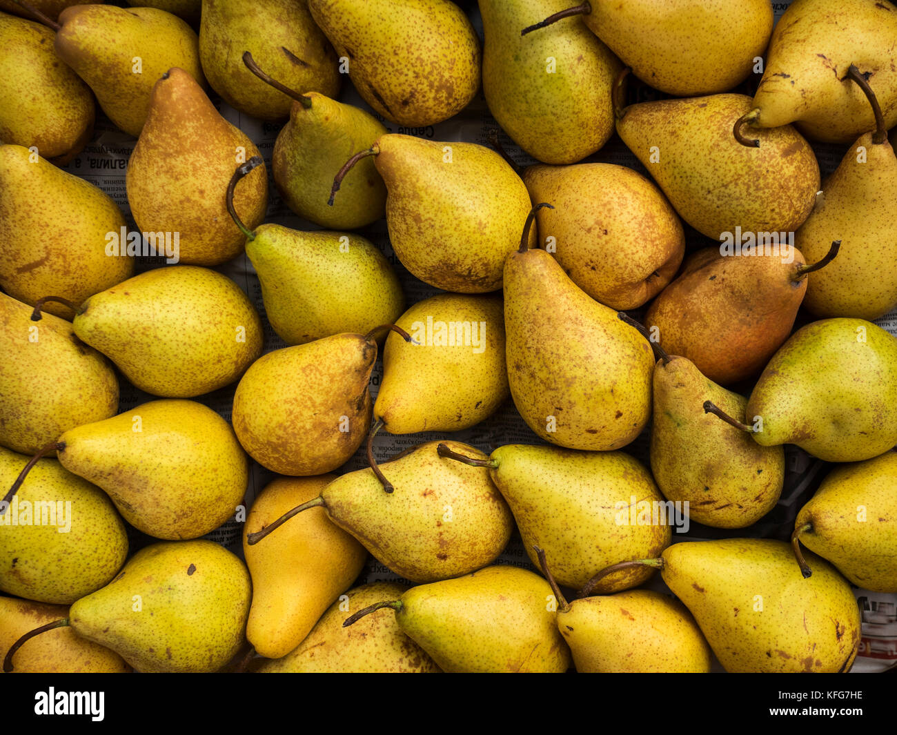 pears on the farm market Stock Photo - Alamy