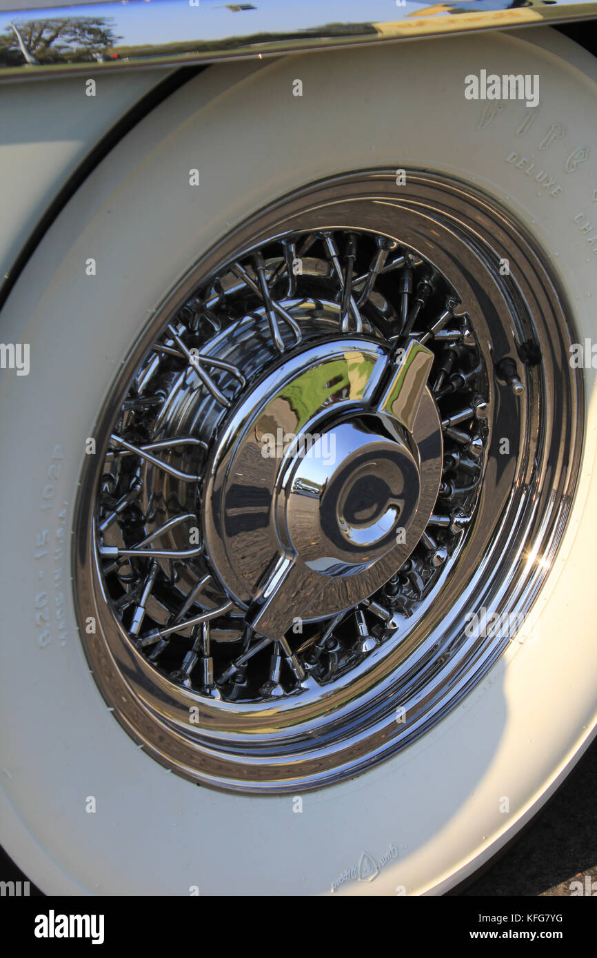 chrysler new torker classic car wheel Stock Photo - Alamy