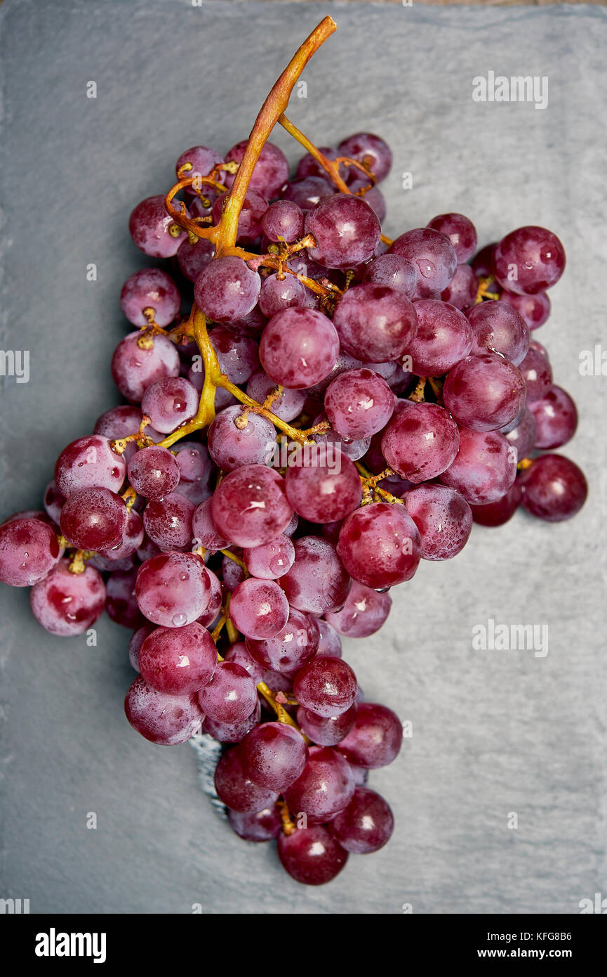 red grapes close up Stock Photo - Alamy
