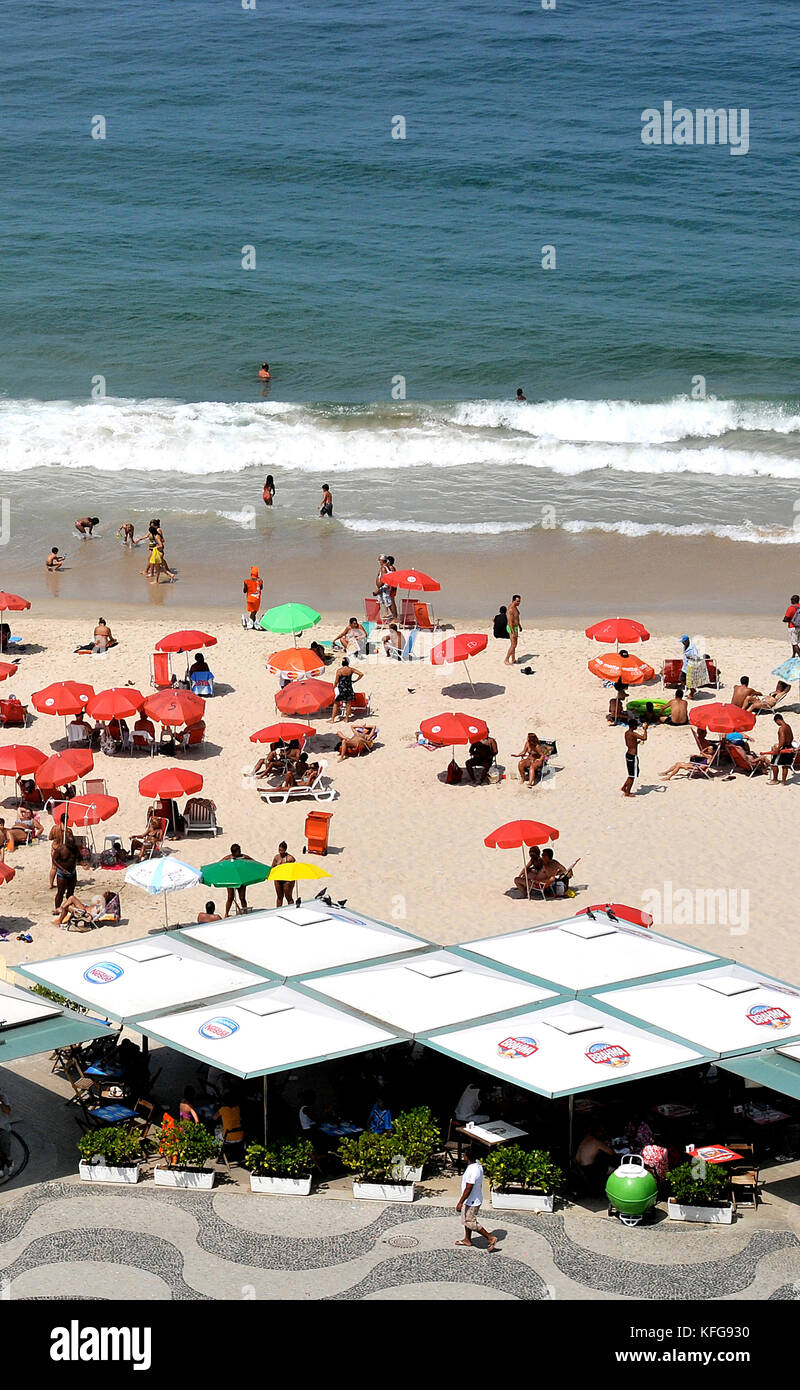 Rio de janeiro copacabana beach hi-res stock photography and images - Alamy