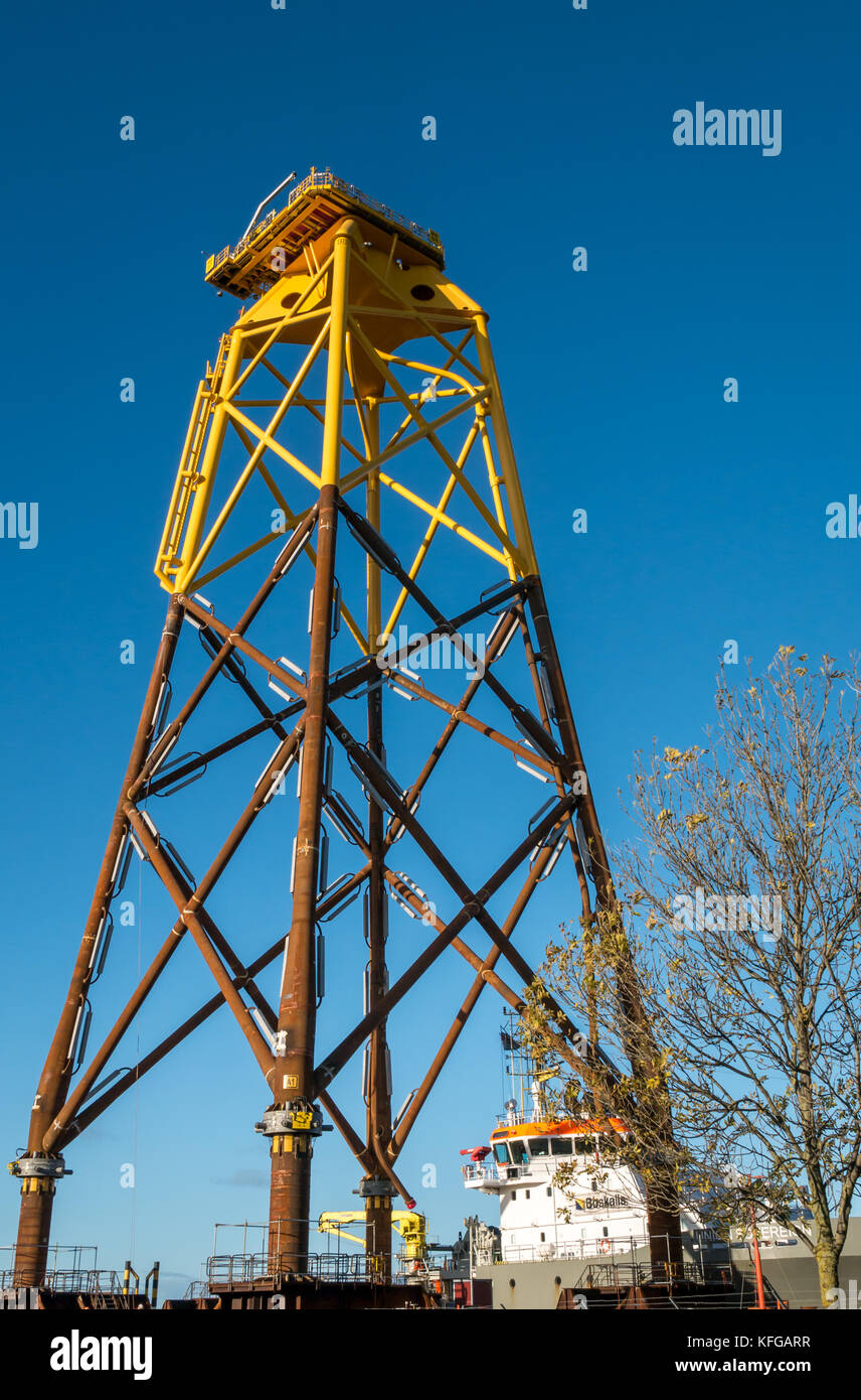 Beatrice offshore wind farm hi-res stock photography and images - Alamy