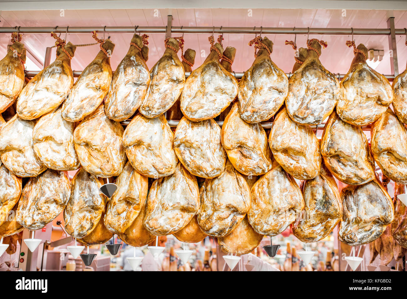 Spanish retail store hi-res stock photography and images - Alamy