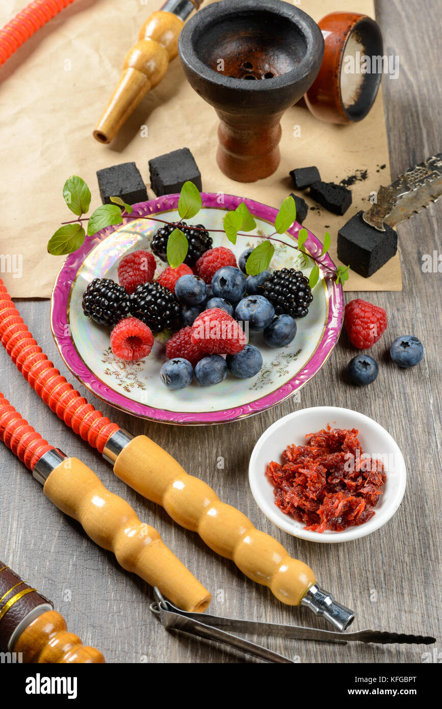 Set of objects related to hookah smoking Stock Photo - Alamy
