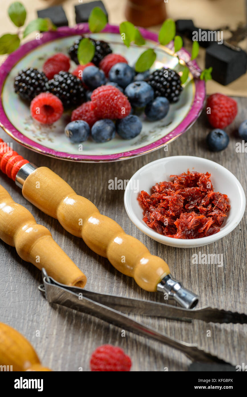 Set of objects related to hookah smoking Stock Photo - Alamy