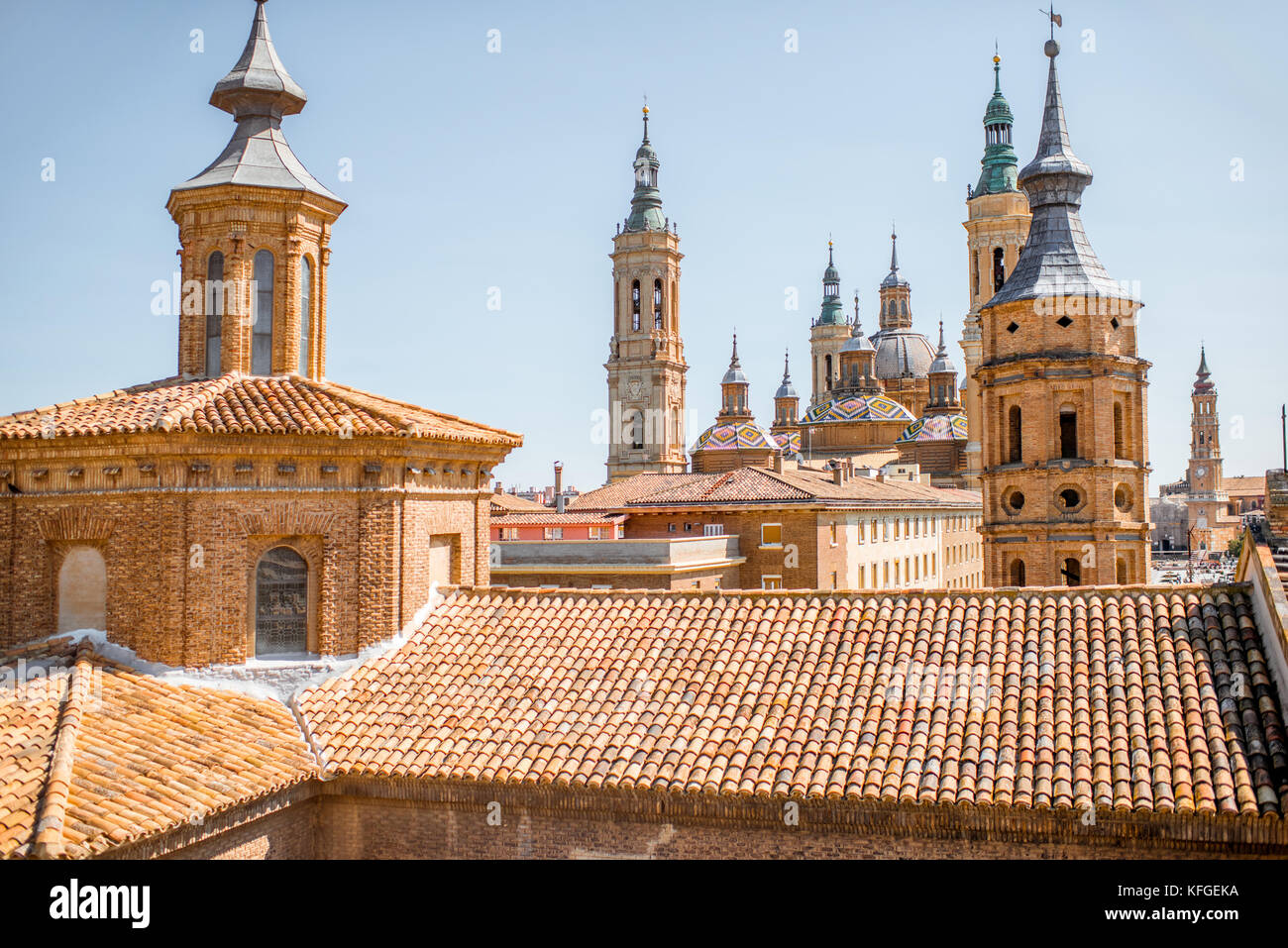 Zaragoza view hi-res stock photography and images - Alamy