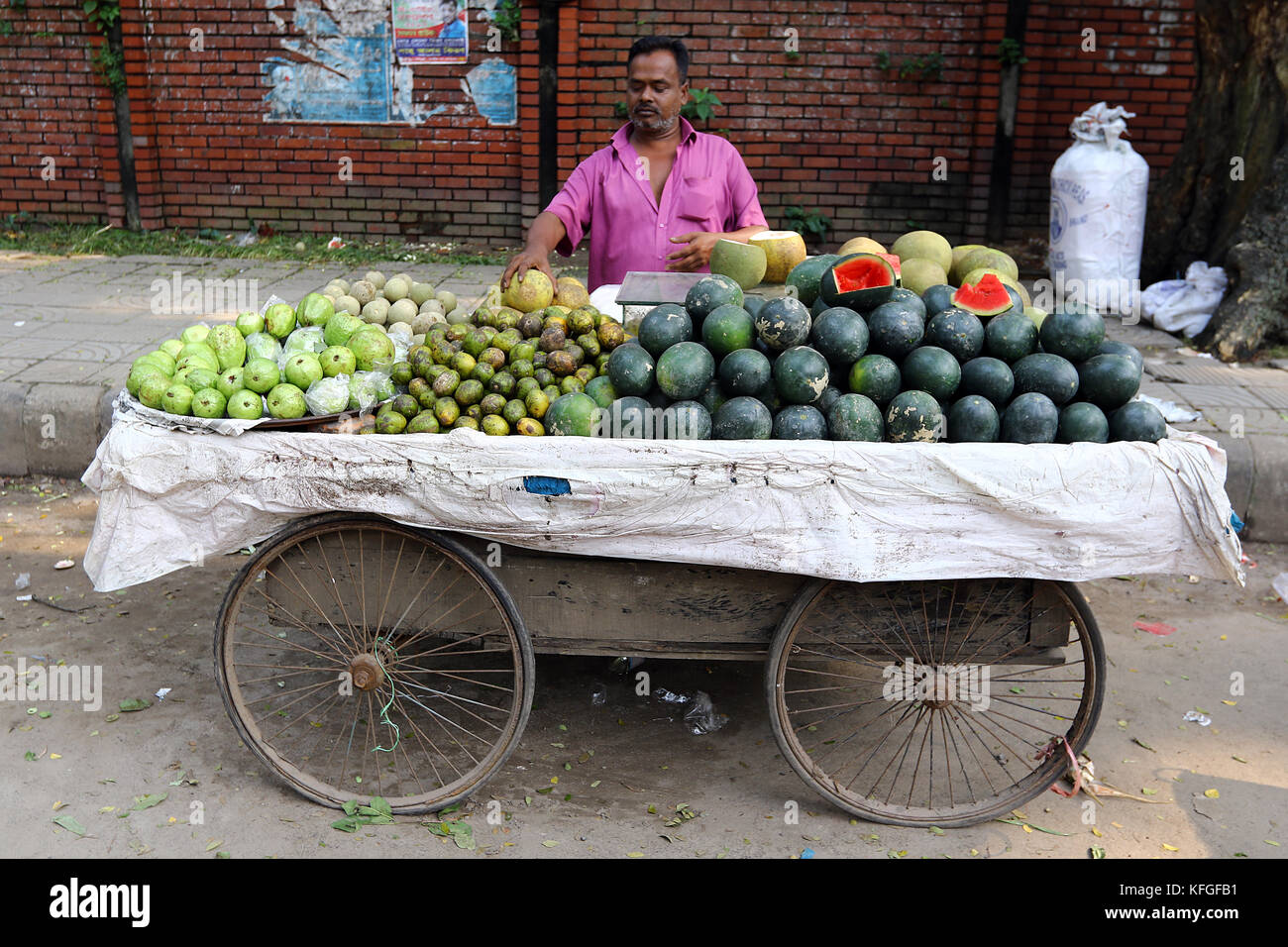 Vendor Selling Watermelons Fruit Stock Photo - Alamy