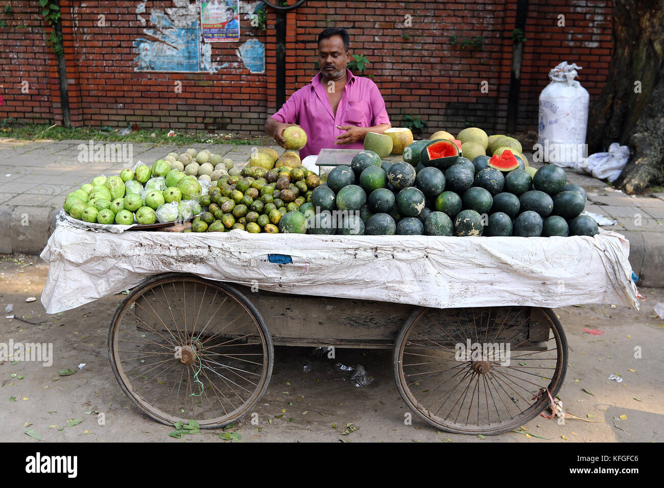 Vendor Selling Watermelons Fruit Stock Photo - Alamy