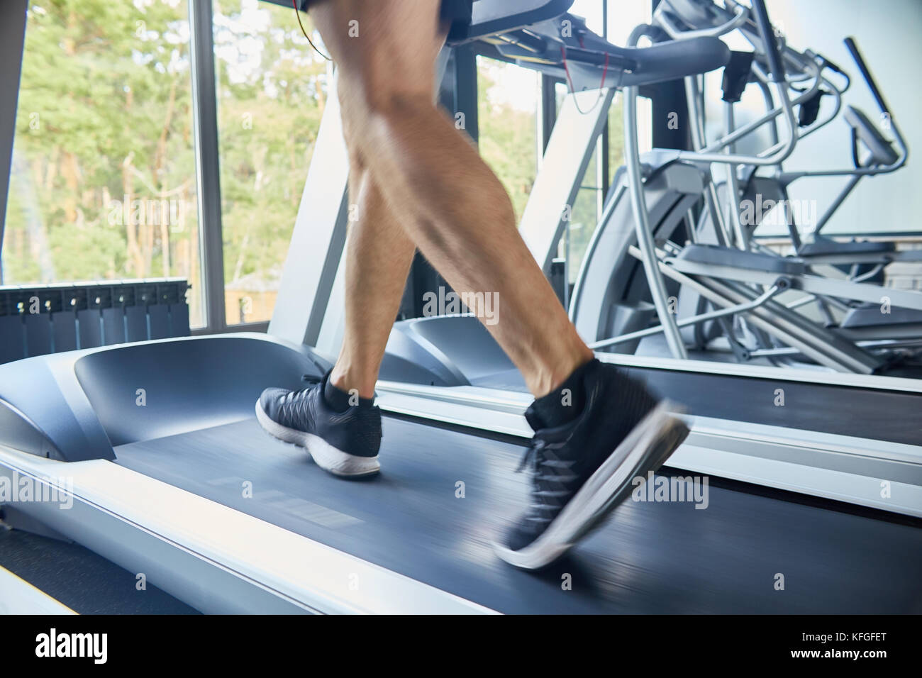 Unrecognizable Man Running on Treadmill Stock Photo - Alamy Unrecognizable Man Running on Treadmill Stock Photo - Alamy
