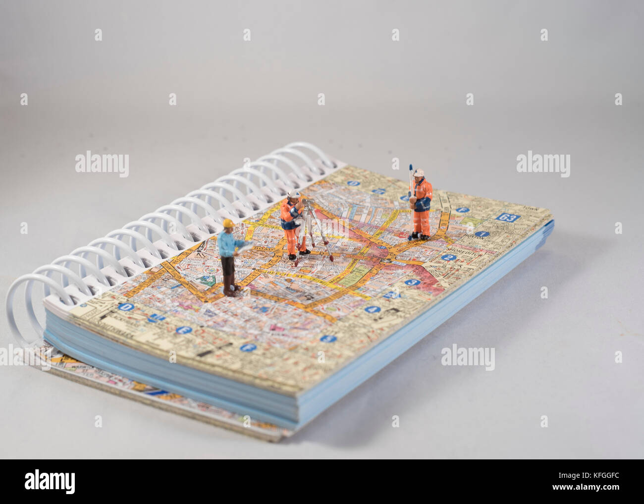 The world of Miniature people in different activities with life size ...