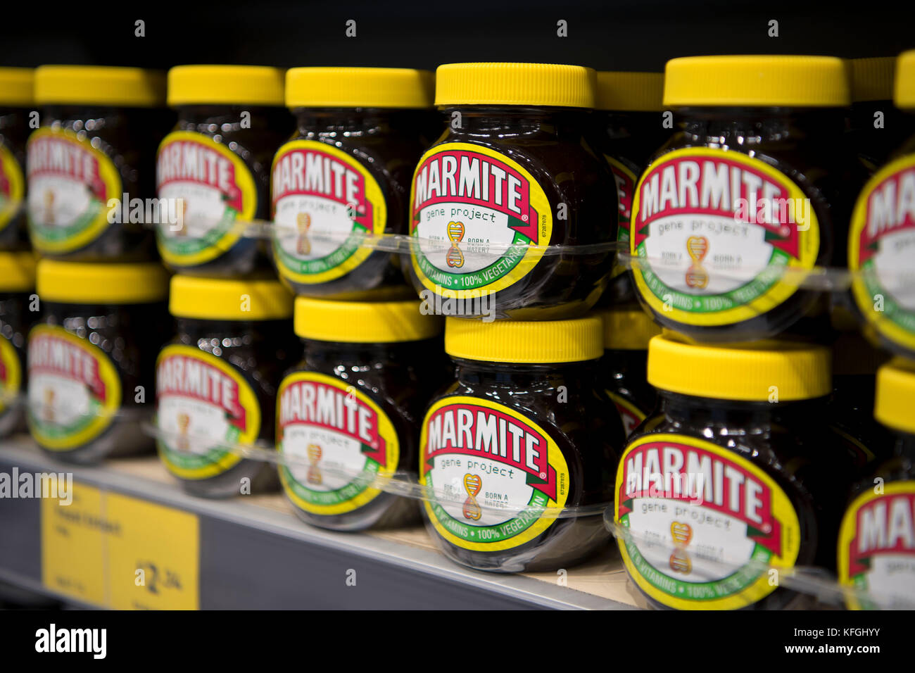Marmite shelf hi-res stock photography and images - Alamy