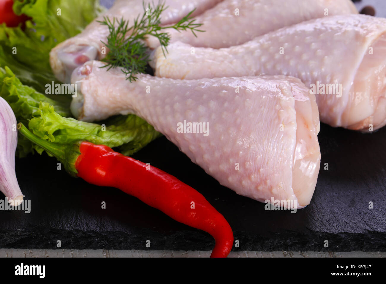 Raw chicken legs for cooking Stock Photo - Alamy