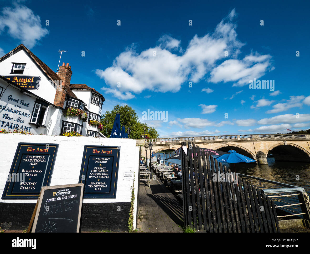 The Angel on the Bridge, Henley Bridge, River Thames, Henley-on-Thames ...