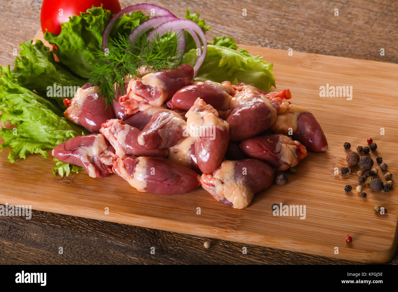 Raw chicken hearts for cooking Stock Photo - Alamy