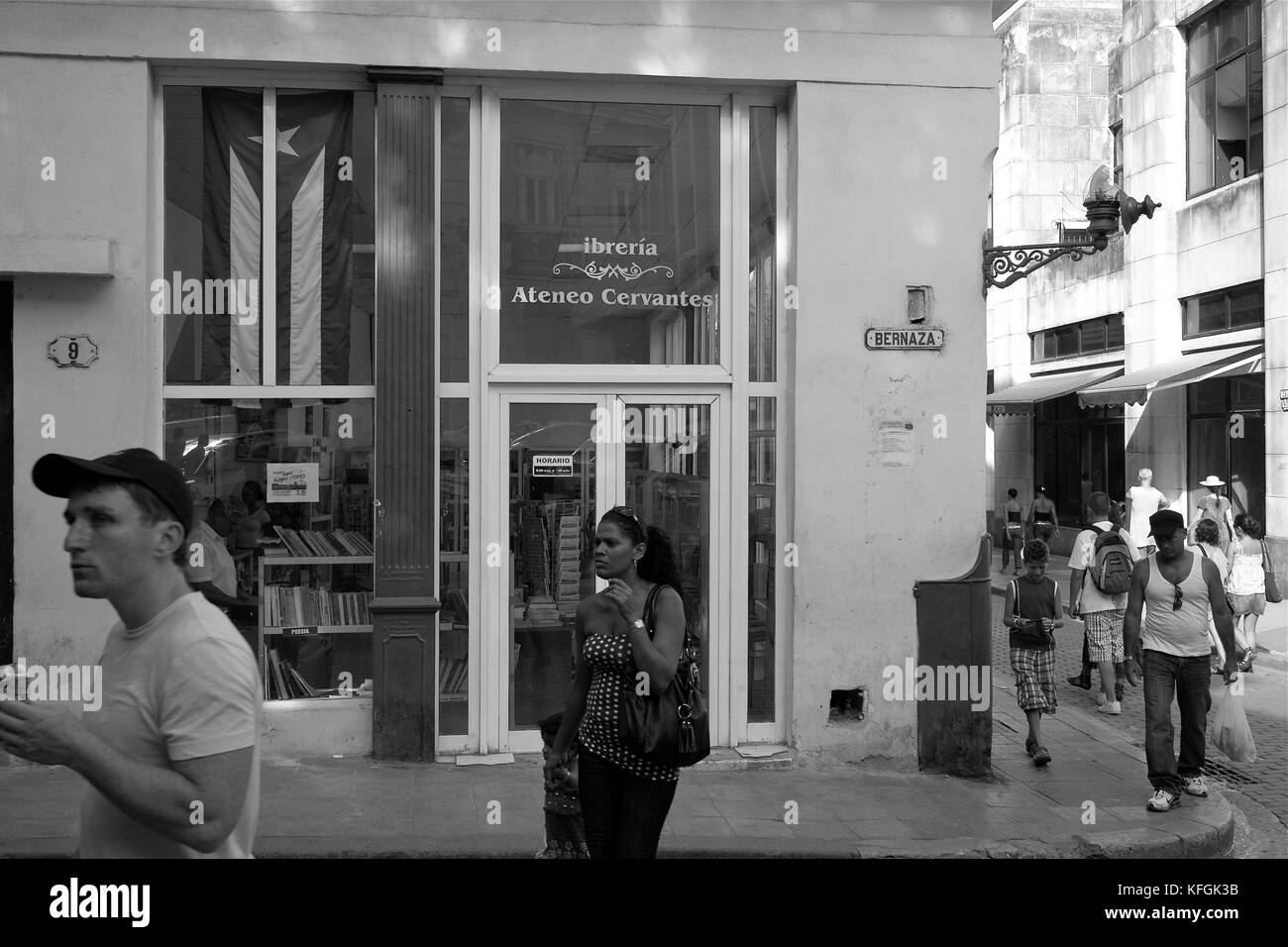 Black and white snapshots of La Havana, Cub Stock Photo - Alamy