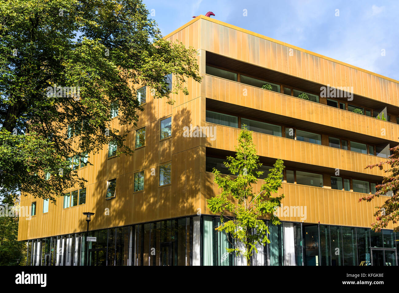 Sven-Harry Art museum, Sven-Harrys Konstmuseum, with brass facade, Vasa ...