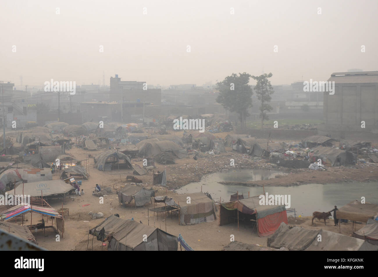 Lahore Pakistan Pollution High Resolution Stock Photography and Images ...