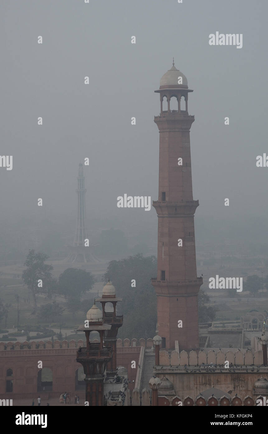 Lahore Pakistan Pollution High Resolution Stock Photography and Images ...