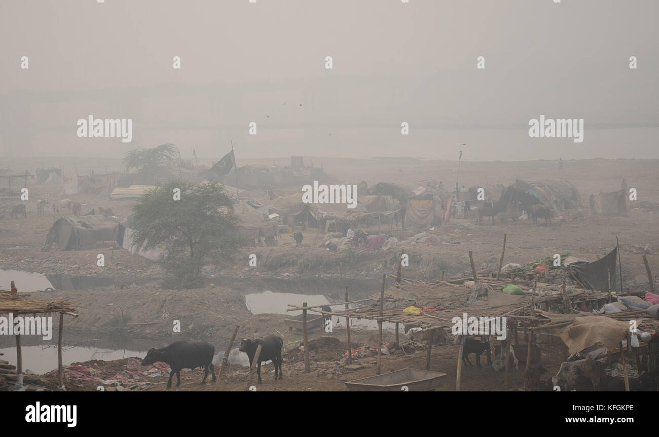 Pakistan smog hi-res stock photography and images - Alamy