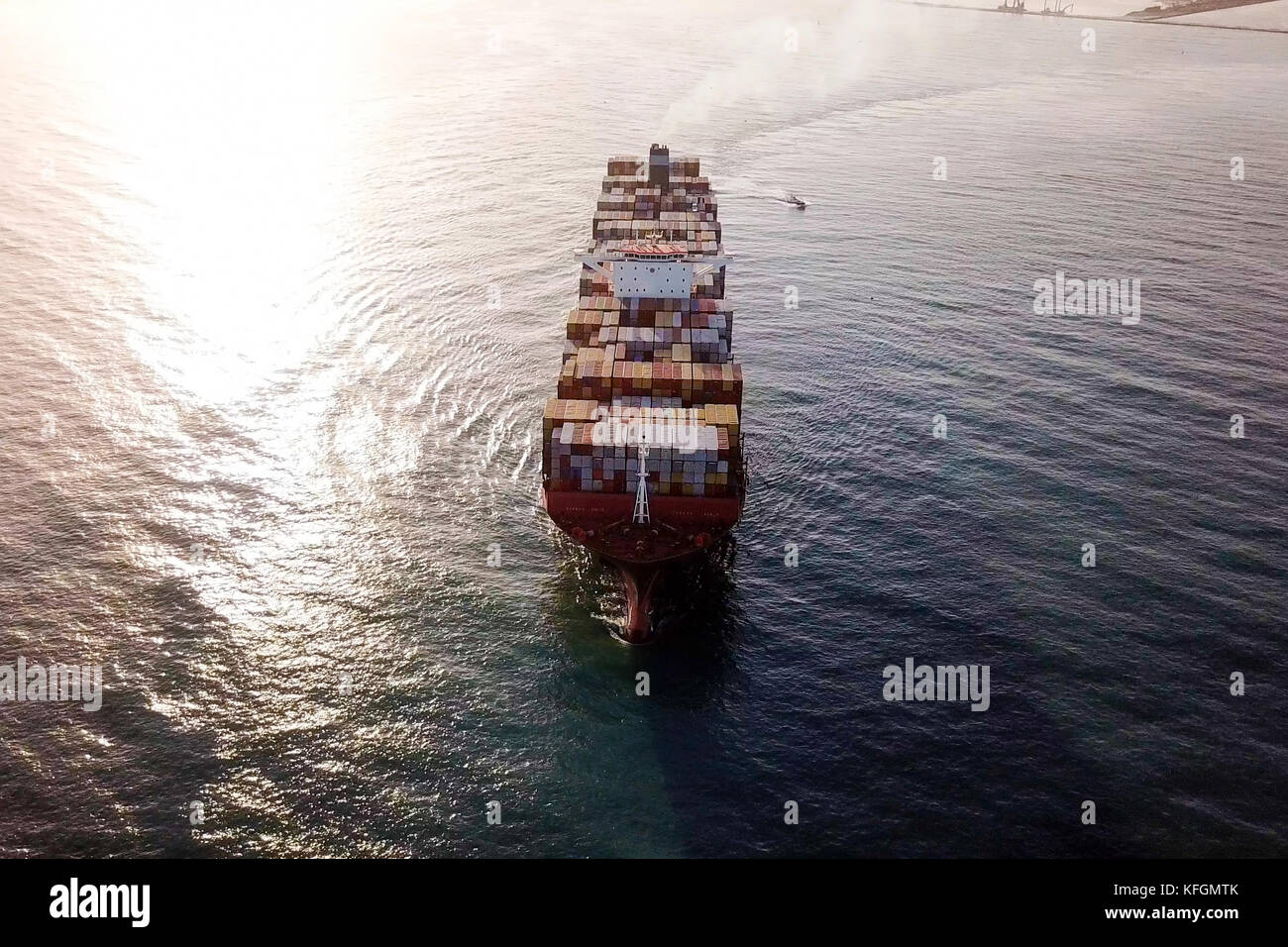 Aerial view above cargo ship hi-res stock photography and images - Alamy