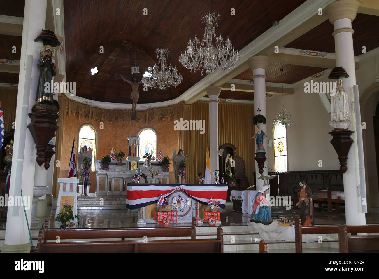 Templo Católico de Sarchí Norte (Catholic Temple of North Sarchi ...
