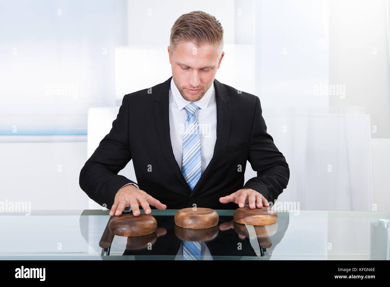 Professional gambler hi-res stock photography and images - Alamy