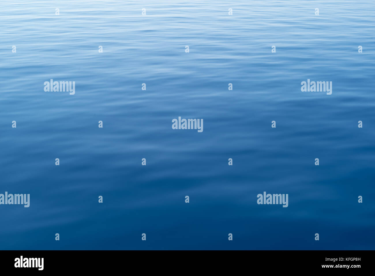 Water flowing back sea hi-res stock photography and images - Alamy