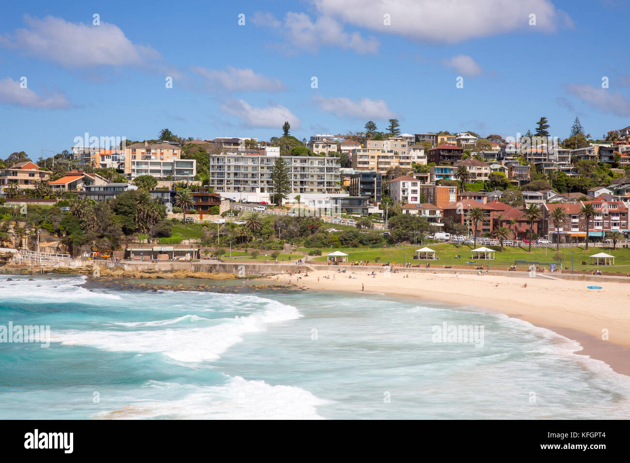 Bronte beach is a popular beach in Sydney eastern suburbs,Sydney ...