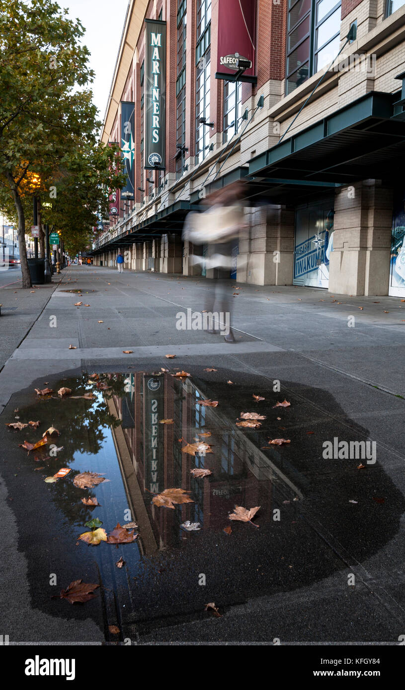 Seattle stadium district hi-res stock photography and images - Alamy