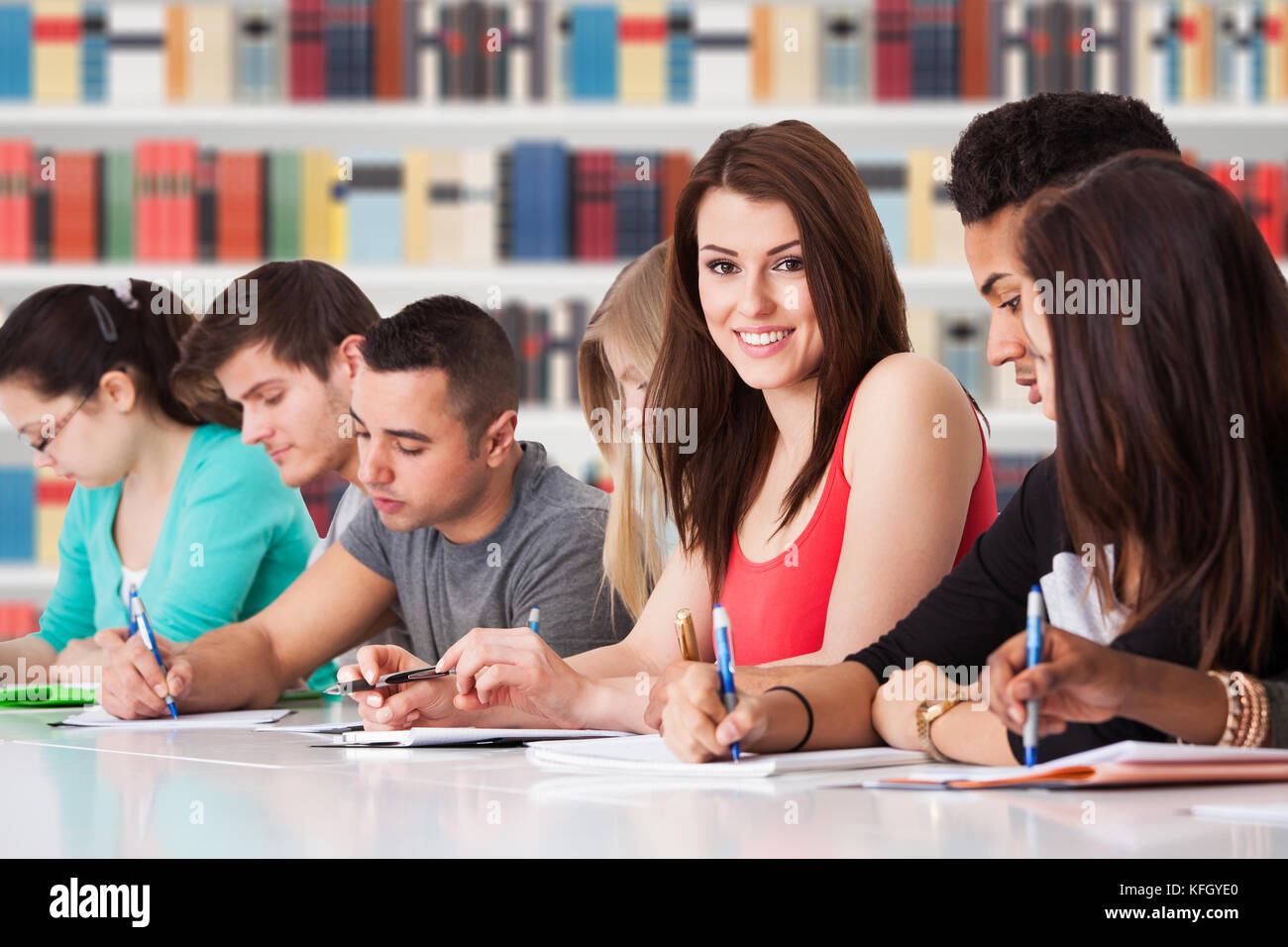 Diverse college classroom hi-res stock photography and images - Alamy