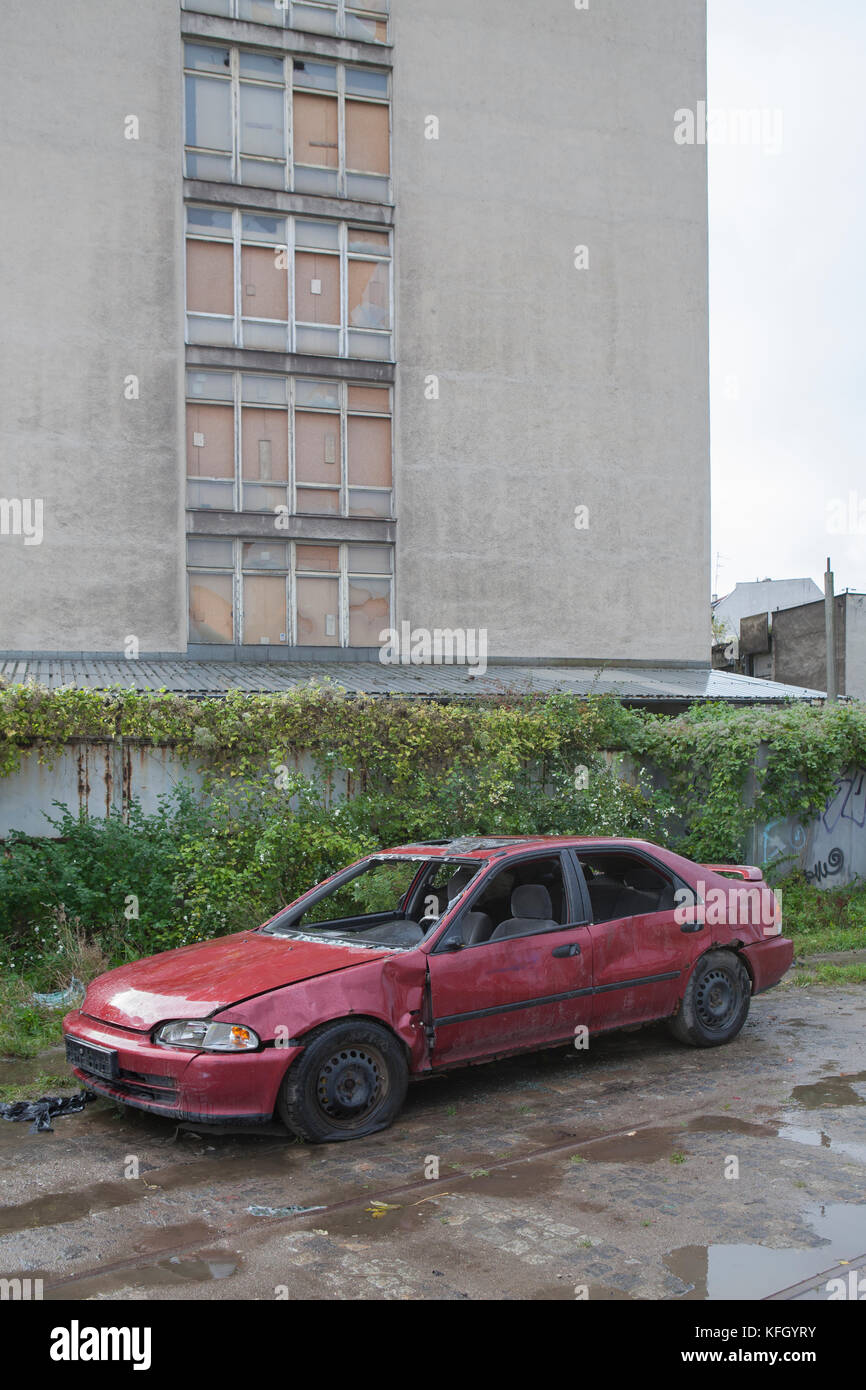 Broken windows theory hi-res stock photography and images - Alamy