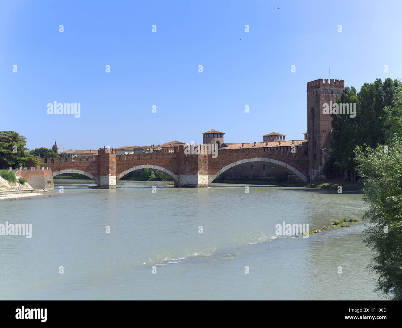Medieval fortified bridge hi-res stock photography and images - Alamy