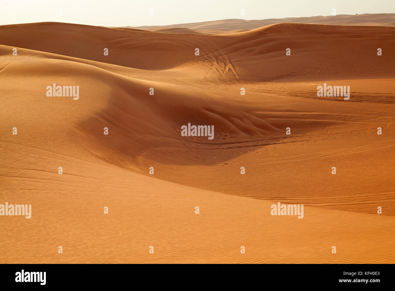 Red sand "Arabian desert" near Dubai, United Arab Emirates Stock Photo ...