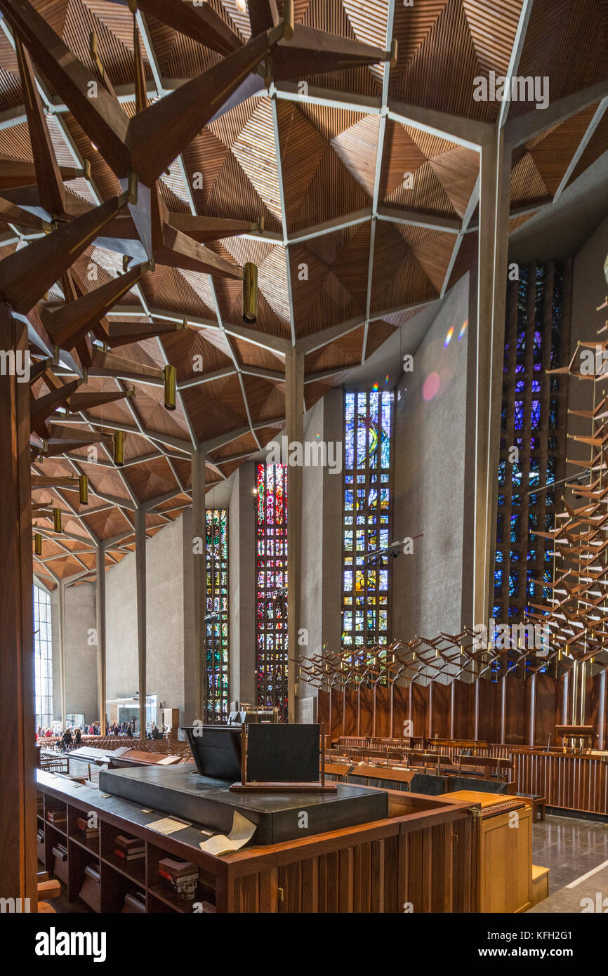 St michaels church coventry cathedral hi-res stock photography and ...