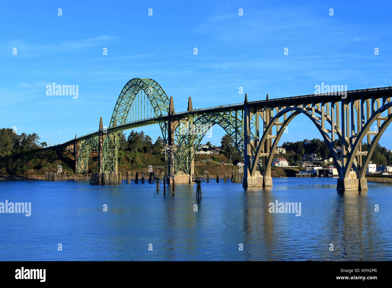 Newport arch lincoln hi-res stock photography and images - Alamy