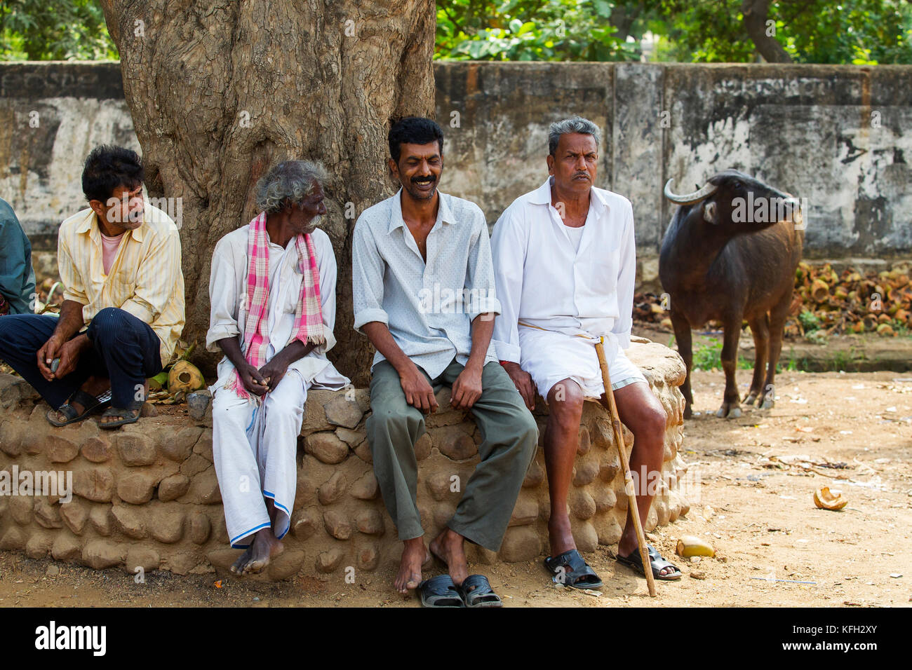 Street scene at Chitradurga town, Karnataka, India Stock Photo - Alamy