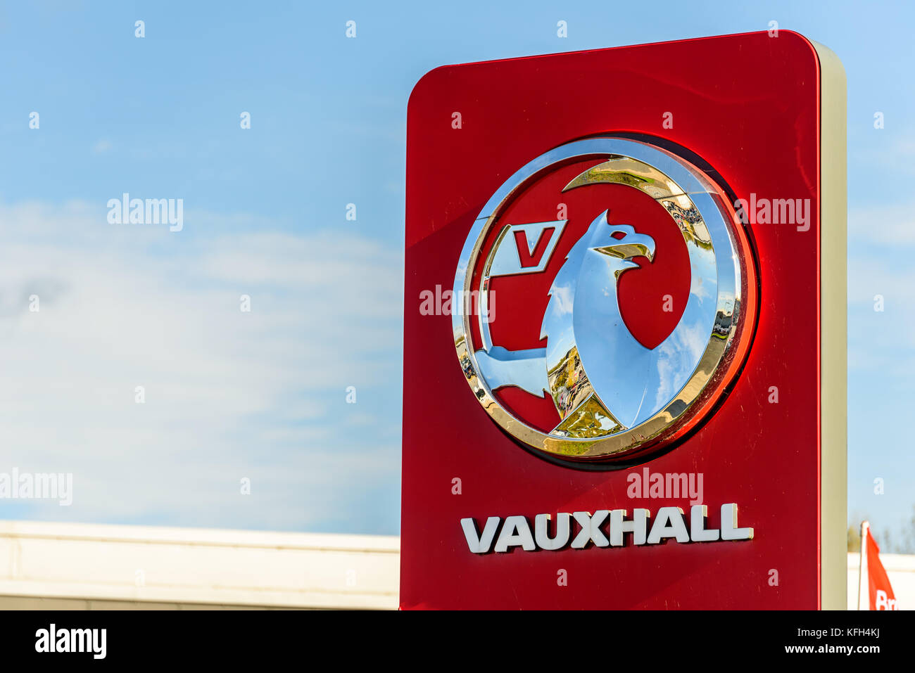 Vauxhall logo hi-res stock photography and images - Alamy
