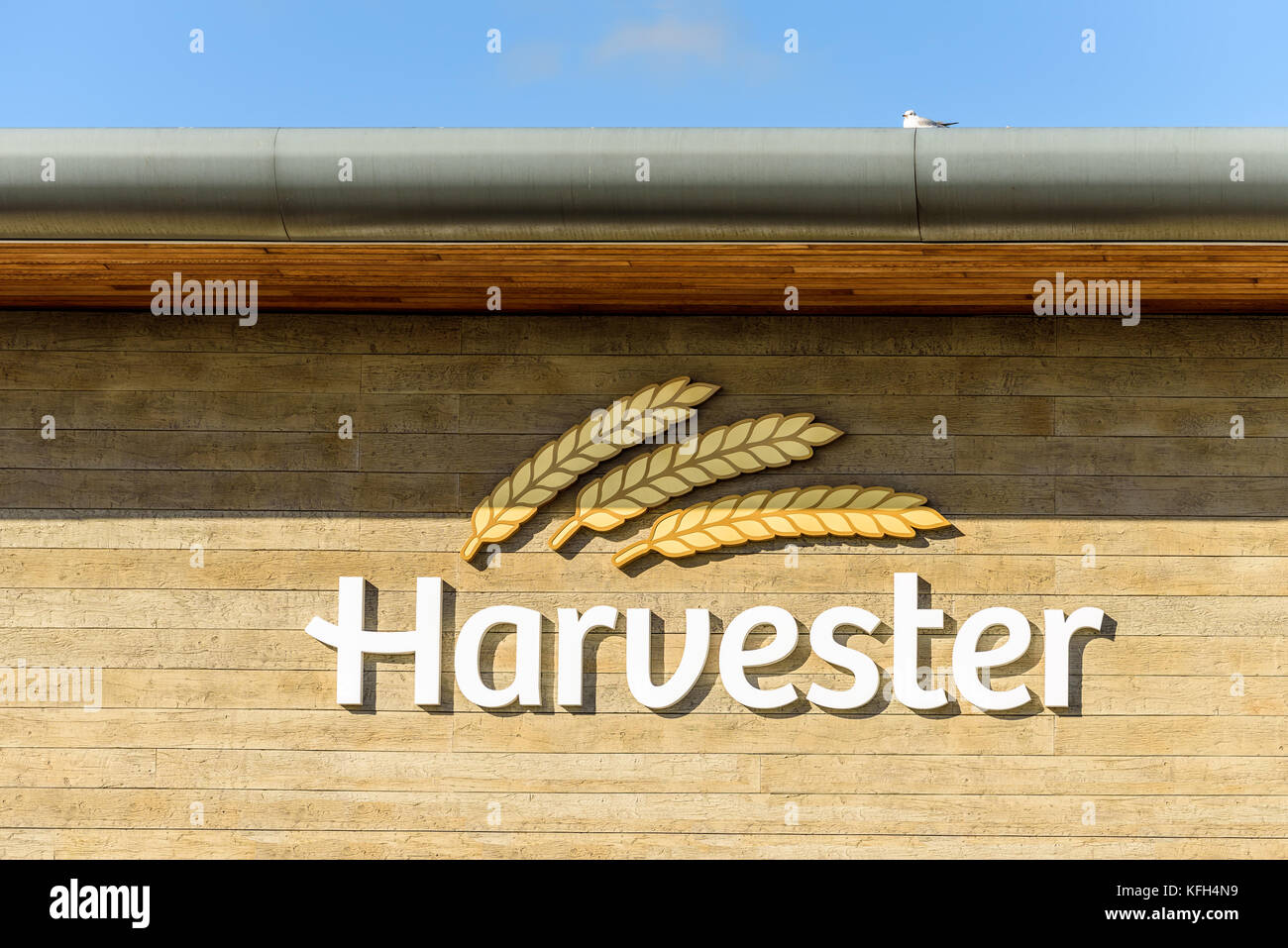 Riverside retail park hi-res stock photography and images - Alamy