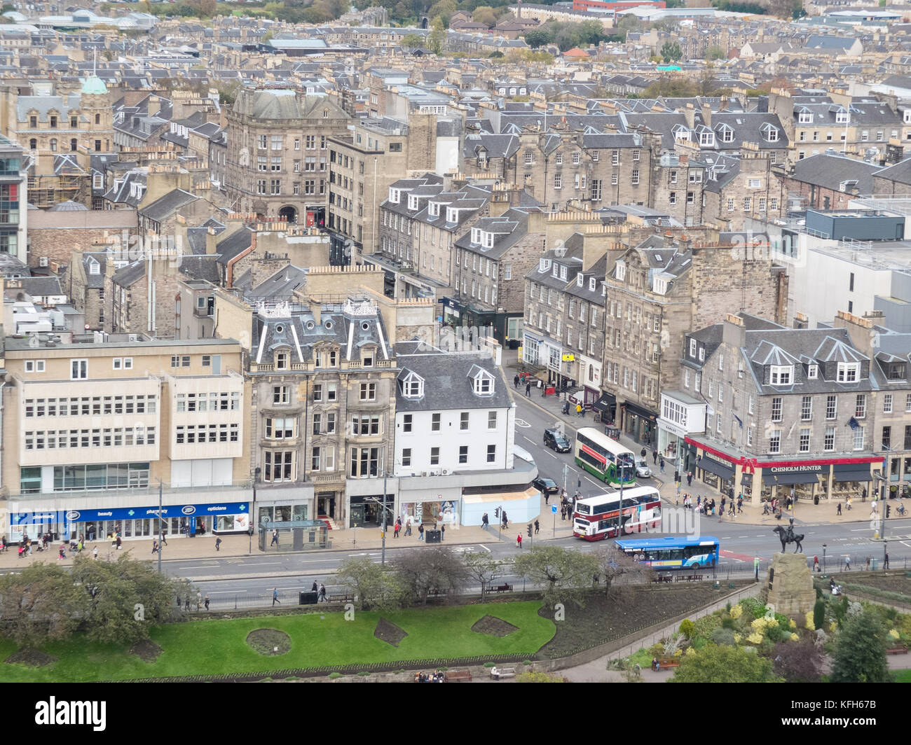 View of central Edinburgh Stock Photo - Alamy