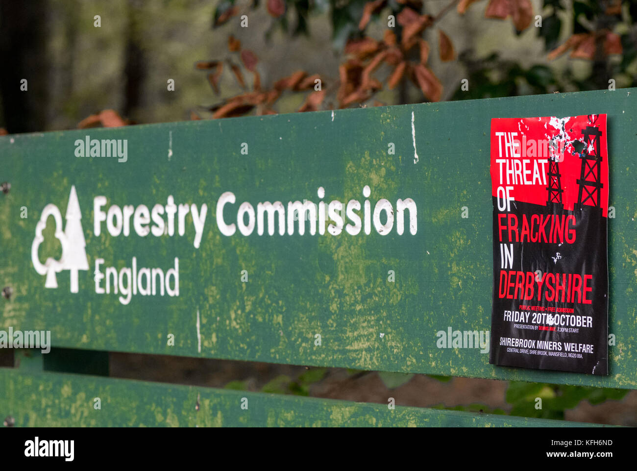 Threat of fracking poster on a Forestry Commision England sign Stock ...