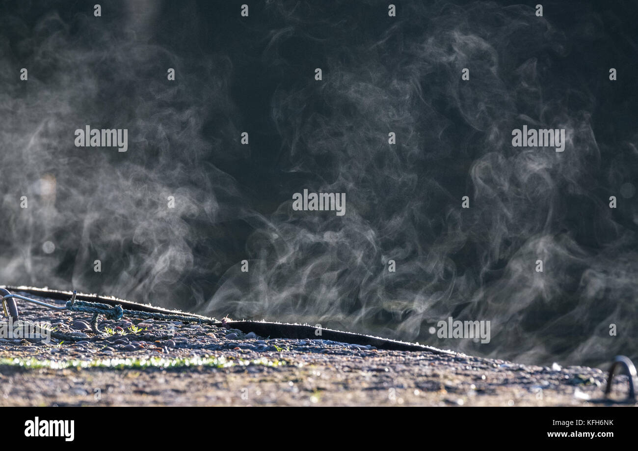 Water vapour hi-res stock photography and images - Alamy