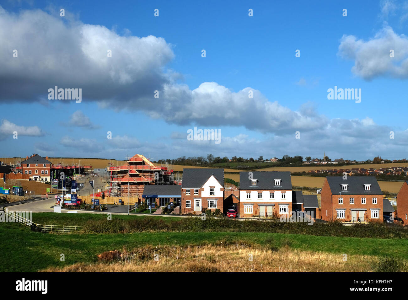 Development of new housing estate, Grantham, Lincolnshire, England, UK ...