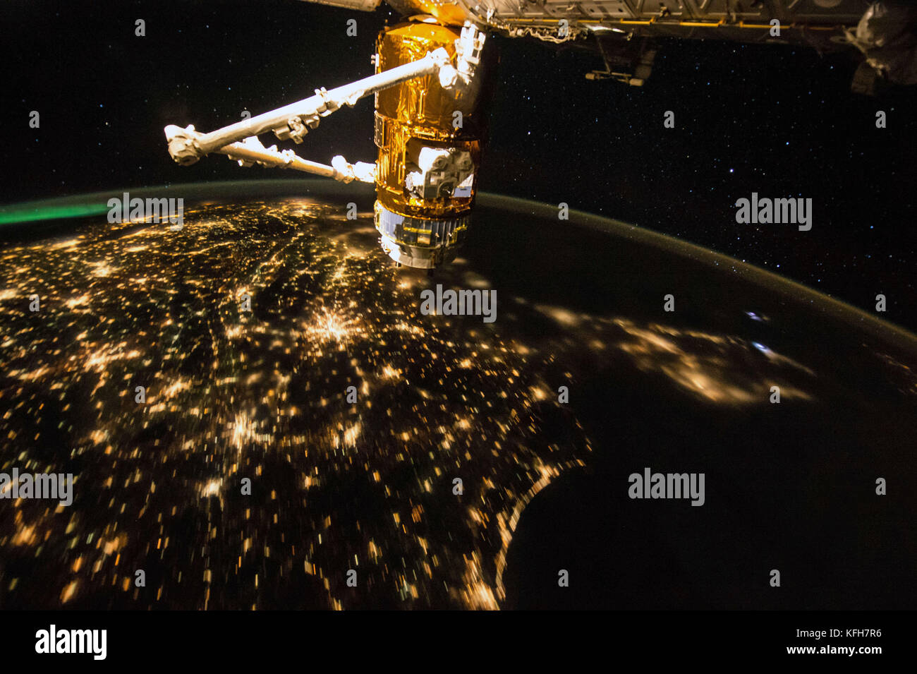 Night Earth Observation of the USA from the International Space Station ...