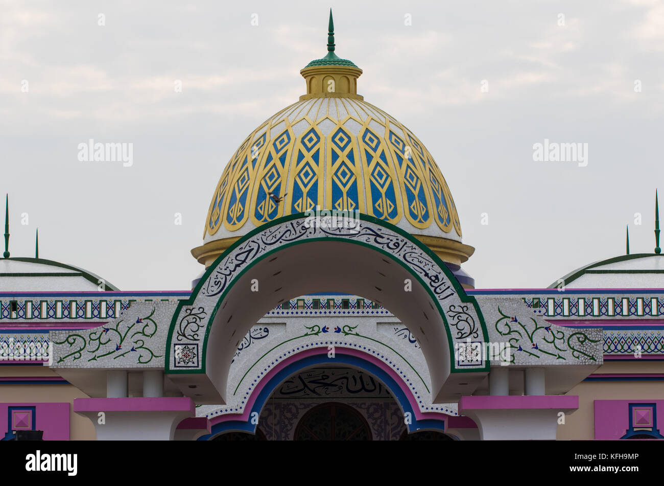 Mosque architecture of bangladesh hi-res stock photography and images ...