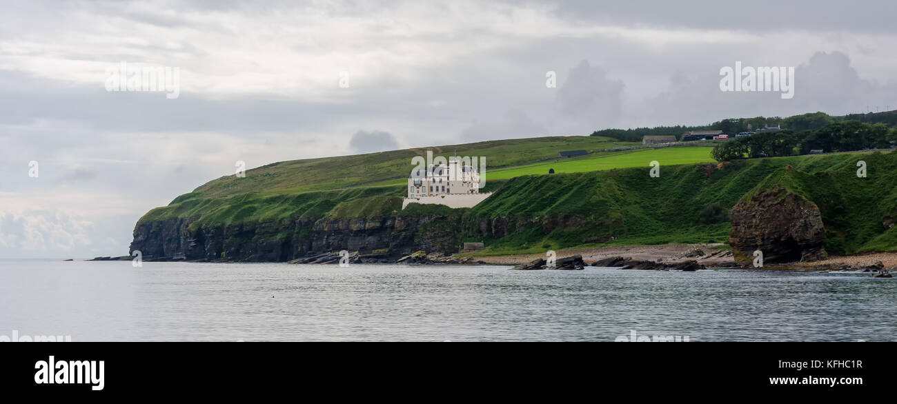 Dunbeath castle hi-res stock photography and images - Alamy
